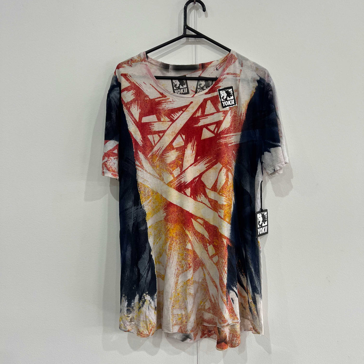 Connected V2 - Yokii - T-Shirt – The Sound Of Breaking Glass - Creative ...